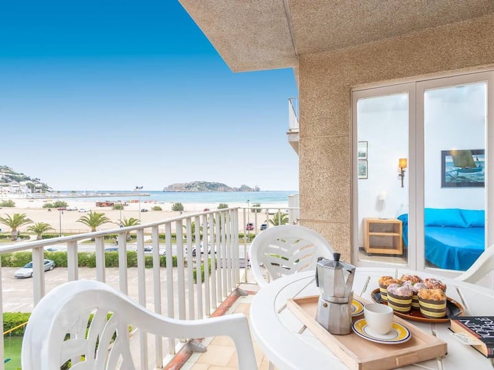Apartament 1a Línia De Mar Amb Magnífiques Vistes! - Peratallada