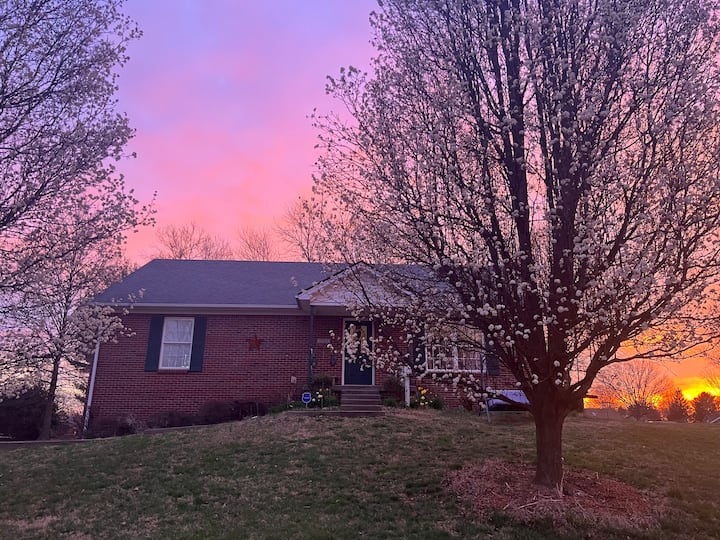 Roomy Home In River Ridge Area Of Jeffersonville - Charlestown State Park, Charlestown