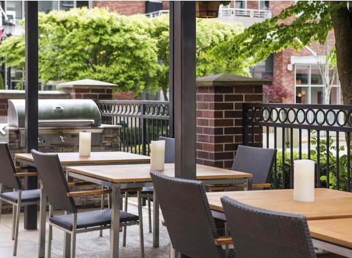 Suite, 2 Bedrooms In Redmond - Redmond