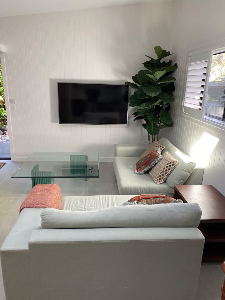 Renovated Stylish Guest House - Peregian Beach