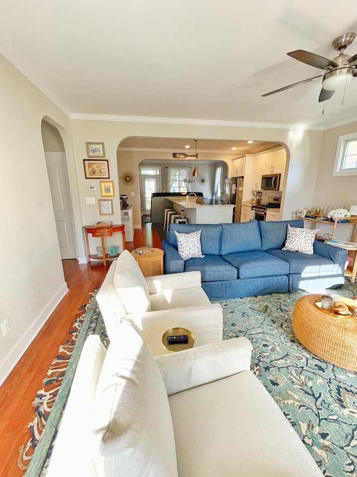 River Point Cottage - Tiki Time - Colonial Beach, VA