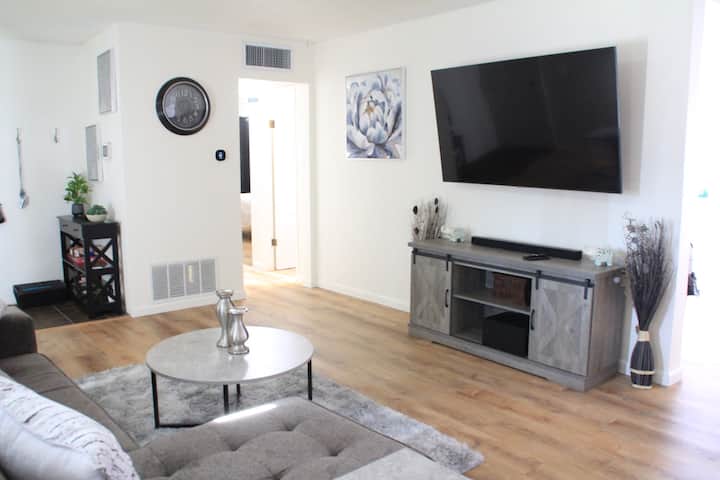 Cozy Home Away From Home, Close To Lake & Casinos - Bullhead City, AZ