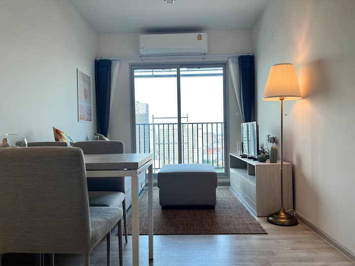 Large Two-bedroom/ramkhamhaeng/free Pool And Gym - Bang Kapi District