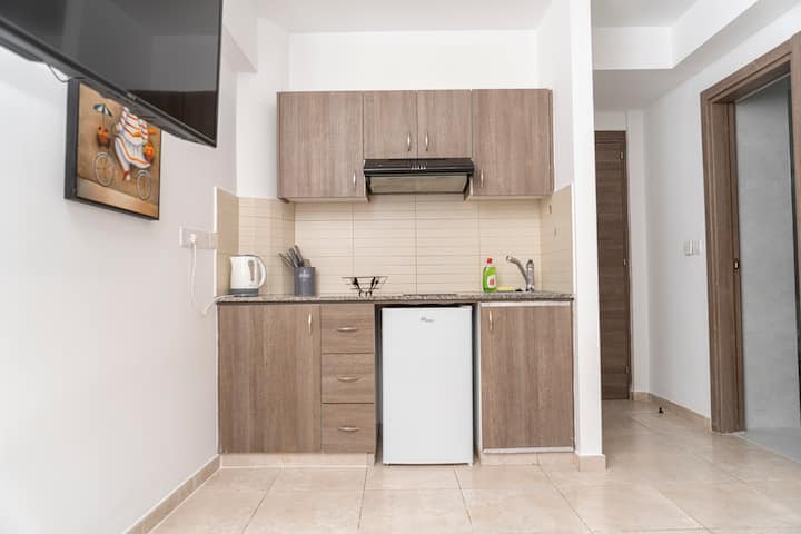 Modern Studio In Historic Center - Limasol