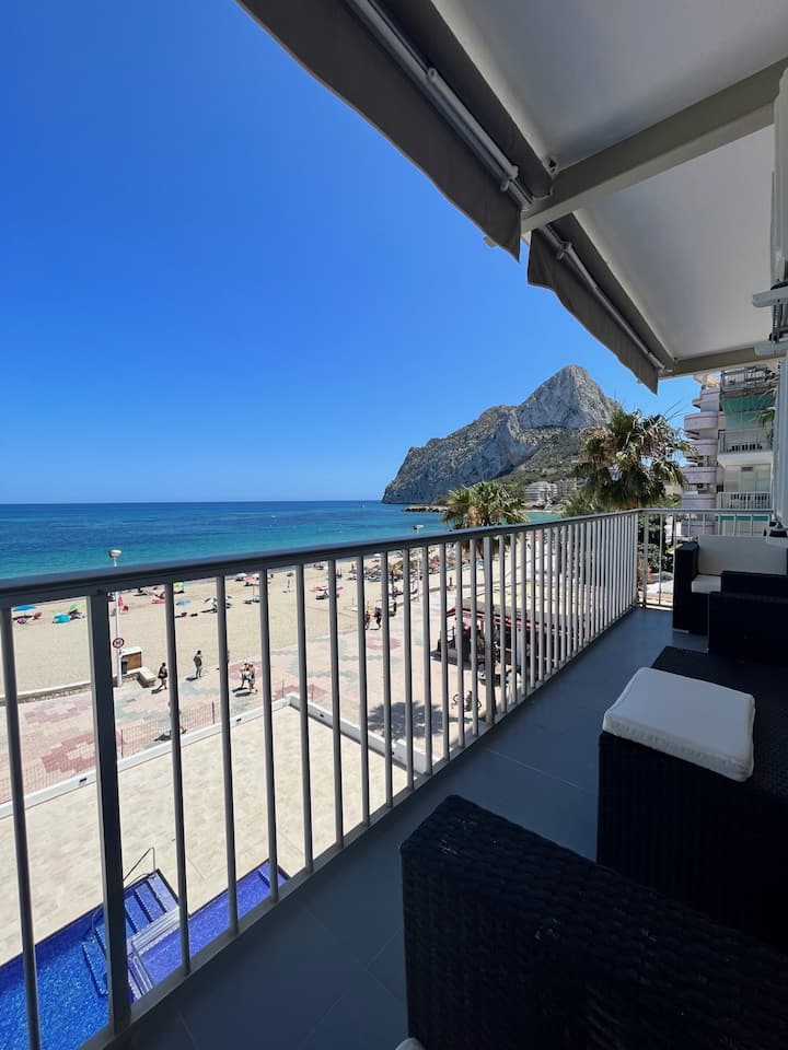 1st Line On La Fossa Beach! - Moraira
