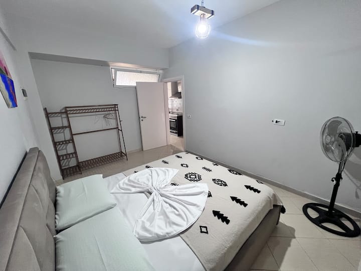Hydra Apartments 7 - 사란더