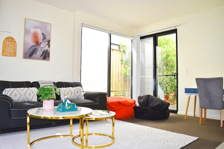 Sydney North Kellyville Luxury 4 Bedroom House - 블랙타운