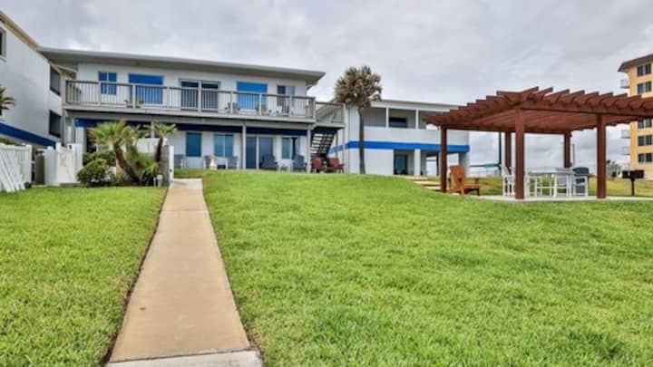 Oceanfront One Bedroom - Ormond Beach, FL