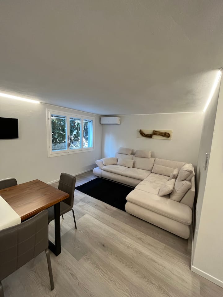 Appartamento In Villa Soraja - Riccione