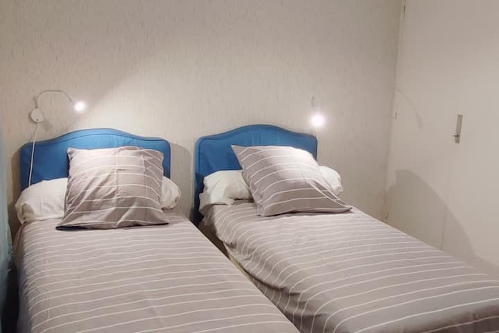 Appartement Spacieux Et Lumineux En Centre-ville - Vallauris