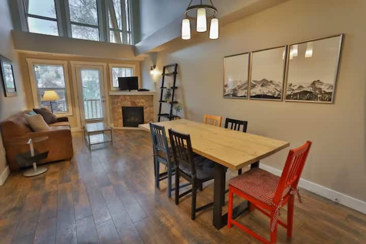 Huge Penthouse | 4-story Views | Hot Tub - Fernie