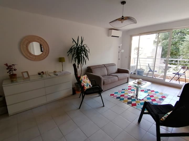 Charmant T2 - 54m2 - Pertuis Hyper Centre - ibis Styles Pertuis Portes du Luberon