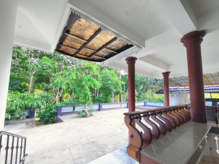 Jungle Routes - 5 Bedroom Villa - Wayanad