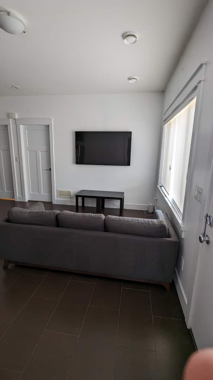 Private 2 Bedroom Suite - 基洛納