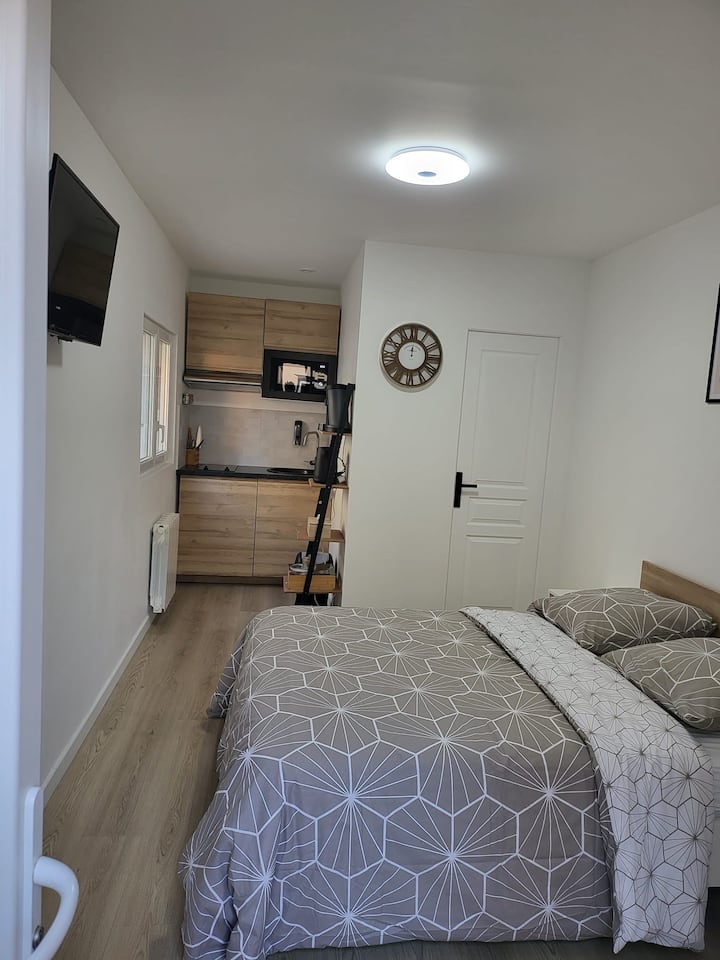 Studio Proche Gare Vernon-giverny–terrasse-parking - Giverny