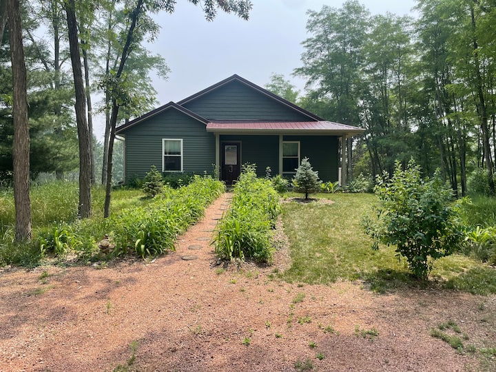 Charming Home On 6 Acres Across From Silver Lake - Spring Lake, WI