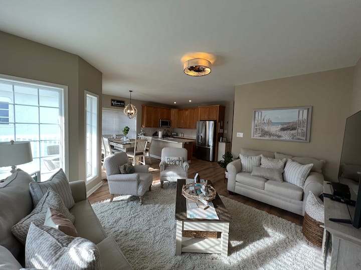 Newly Renovated Wildwood Home - Wildwood, NJ