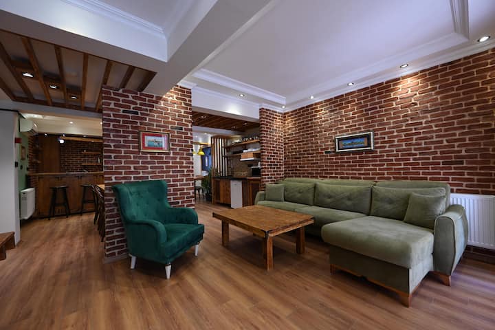 Historic Luxury Dubleks -Jacuzzi & Private Cinema - İstanbul