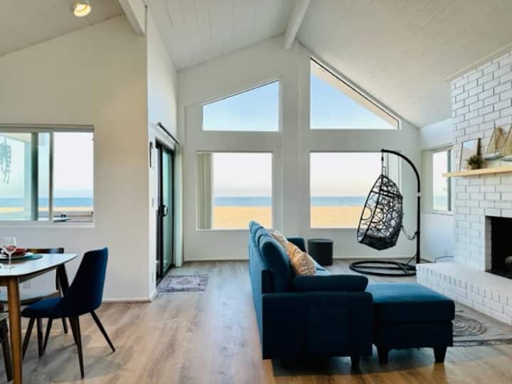 Amazing Oceanfront 3 Bedroom Beach House - Newport Beach, CA