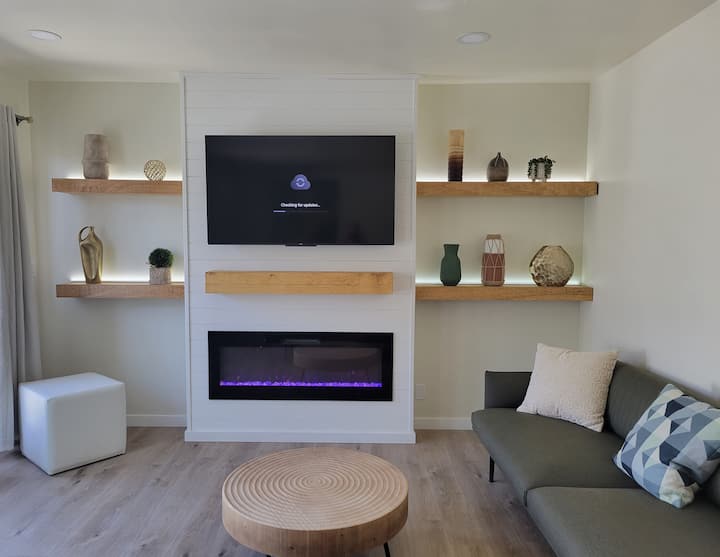 Luxury Digital Art House 3 Beds 3 Bedrooms - ダウニー, CA