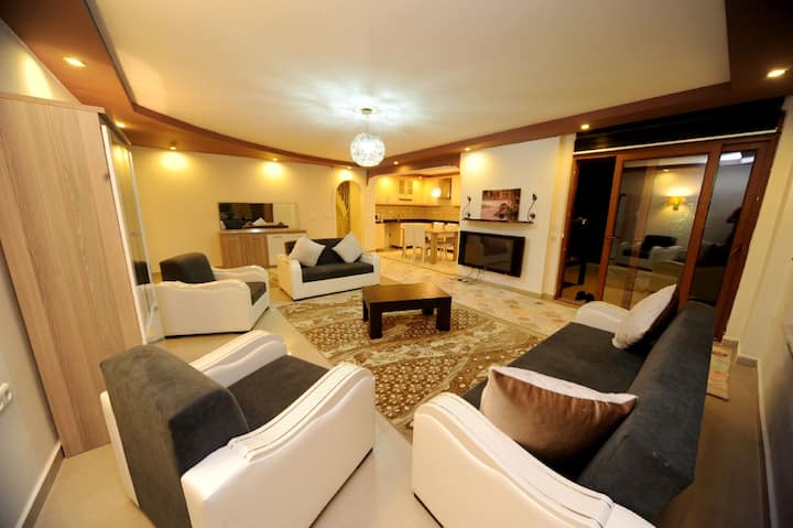 5 Bdr Villa With Shared Pool - Alanya
