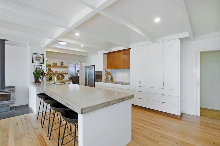 Relax At Ritchie Street - Port Fairy