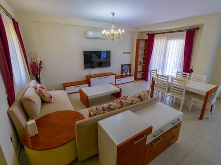 ÖLüdenizde çOk Odalı ,Havuzlu Ferah öZel Villa - Fethiye