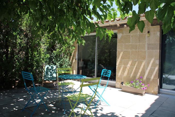 Studio Avec Terrasse Et Jardin - Pertuis
