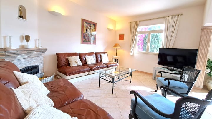 Maison Climatisée, Piscine, Wi-fi, 4 Ch. , 8 Pers. - Ollioules