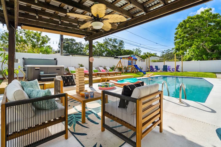 Hot Tub, Heated Pool, Mini Golf | Island Vibes - Clearwater, FL