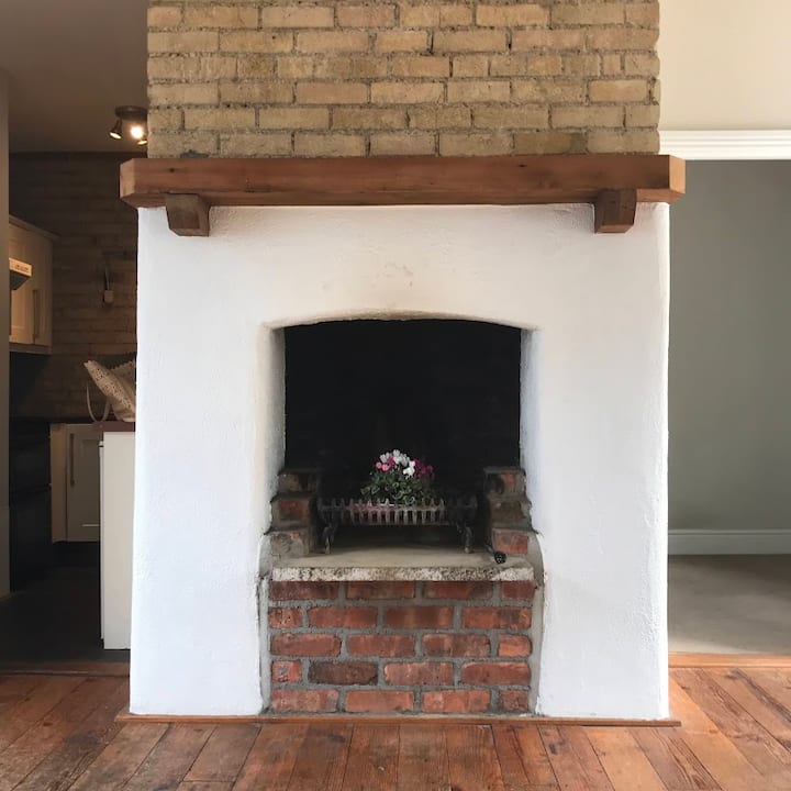 Cottage In The City With Parking - Dún Laoghaire