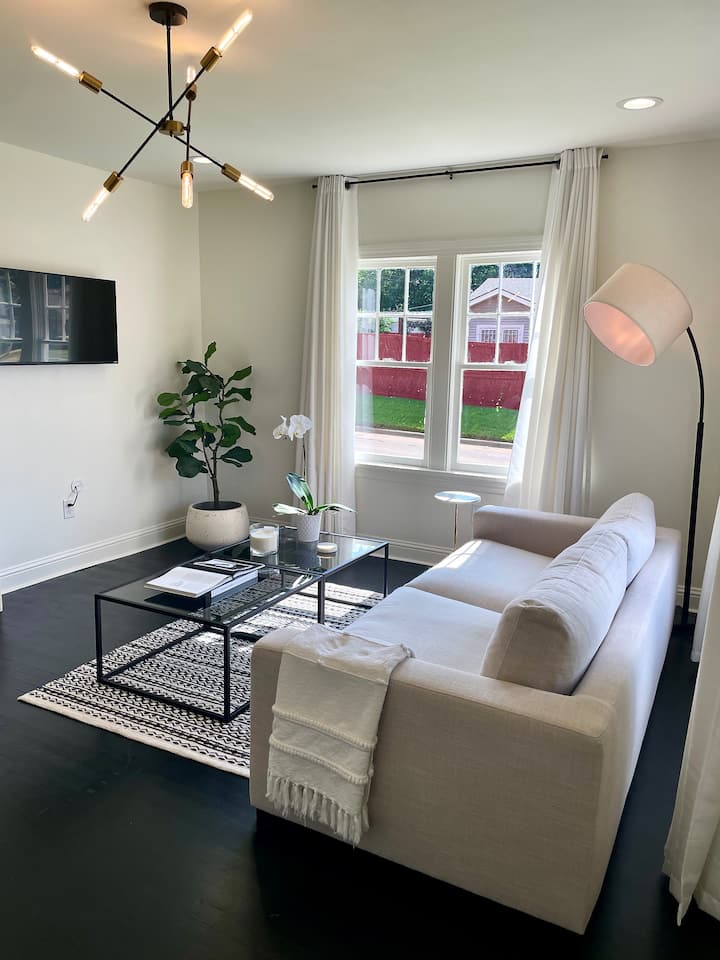 Entire Home In Paseo Okc - Just Remodeled! - オクラホマ・シティ, OK