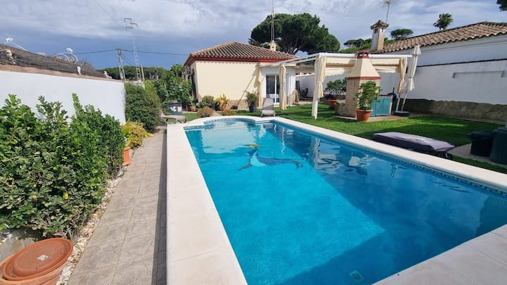 Villa Estrella De Los Mares, Pool,garden, Parking - Cadix