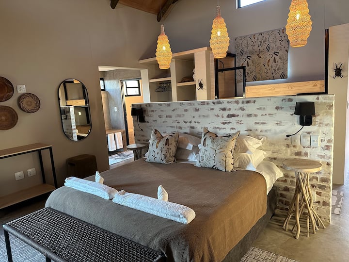 Exclusive Dune Lodge Escape - Your Private Oasis - Namibia