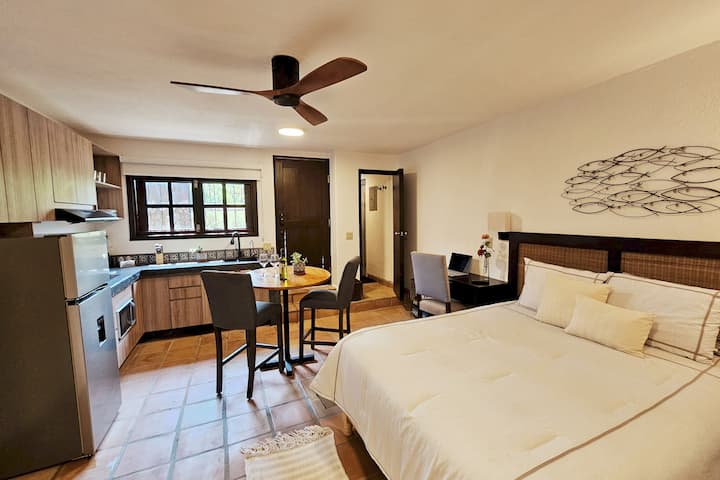Studio Colibrí - San José del Cabo
