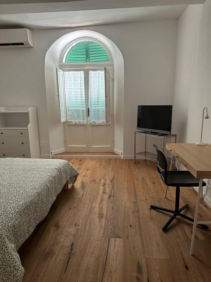 18bis (# It052032c2zlitpdqr #052032ltn1013) - Siena