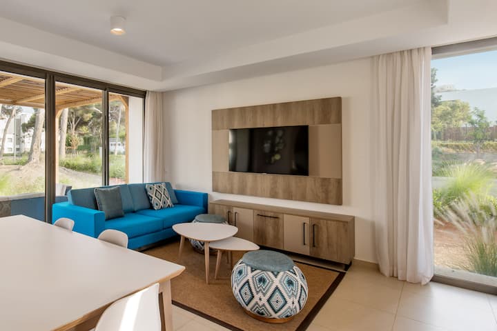 Three Bedroom-sea View &Terrace - Al Hoceïma