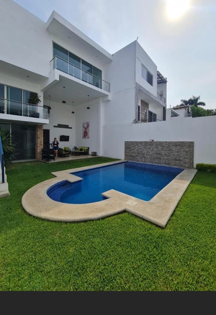 Casa Blanca Burgos - Cuernavaca