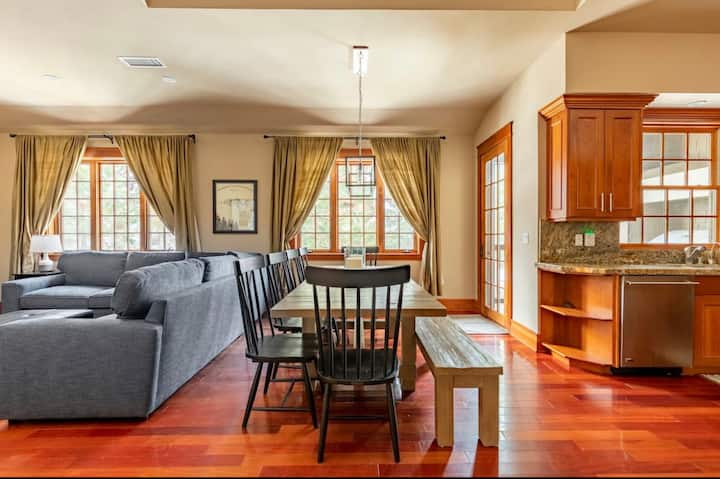 Magnolia Retreat By The Village Room For Everyone - Mammoth Mountain, CA