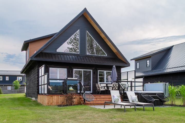 Luxe Lodge: Cabin 2 - Campbellford