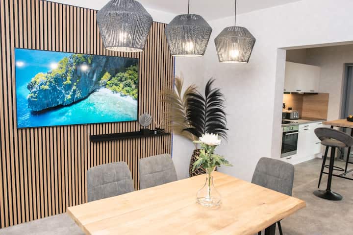 Ferienhaus Mit 3 Schlafzimmern Und 2 Bädern - Ludwigsfelde