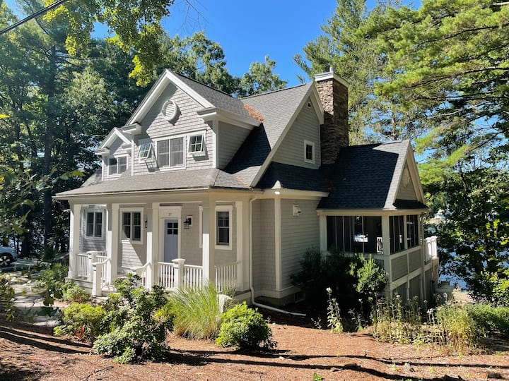 Splendid Lakeside Retreat - Animal Adventures Family Zoo & Rescue Center