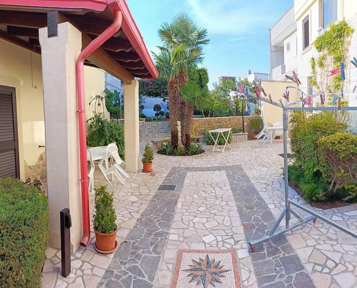 Bouganville, Vicino Otranto. - Giurdignano