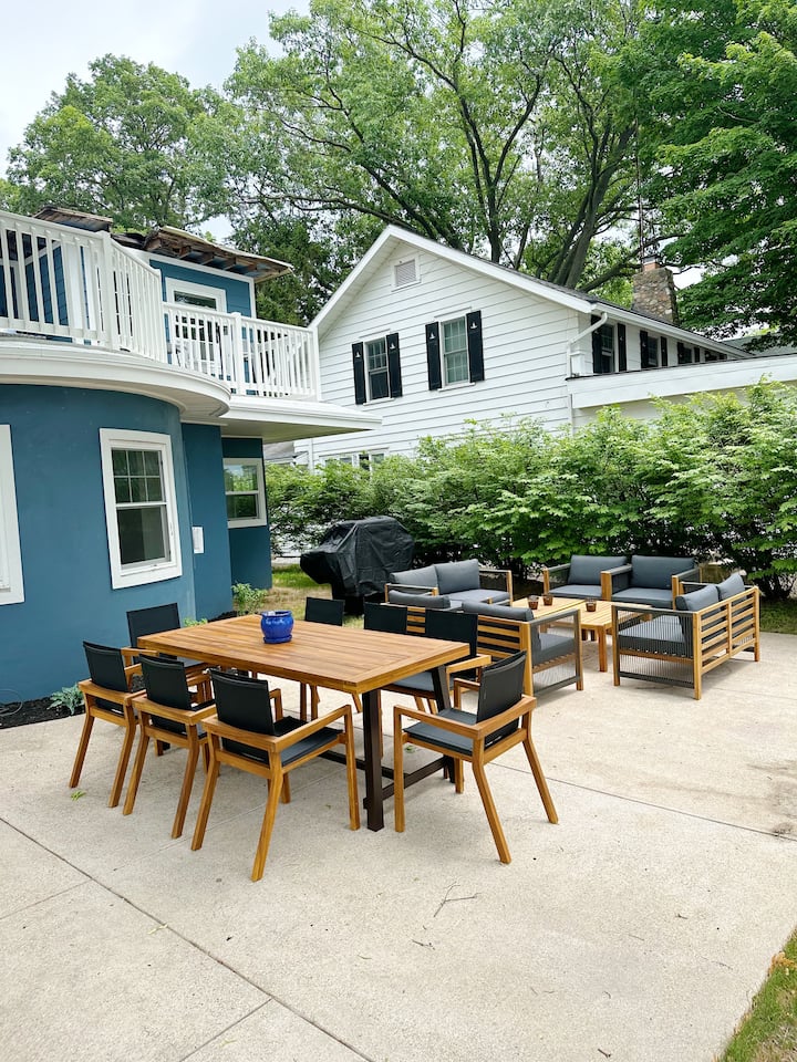 Lake Front Home, Pier 217 - Ligonier, IN
