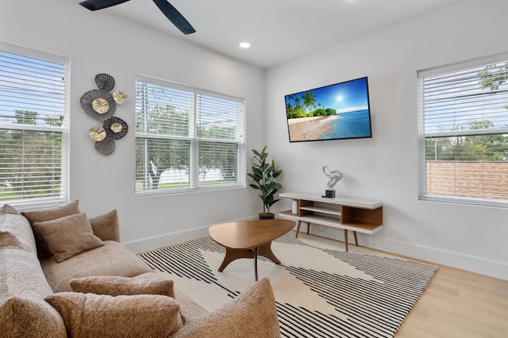 Mi Casita | Modern | Centrally Located! - Greater Heights - Houston