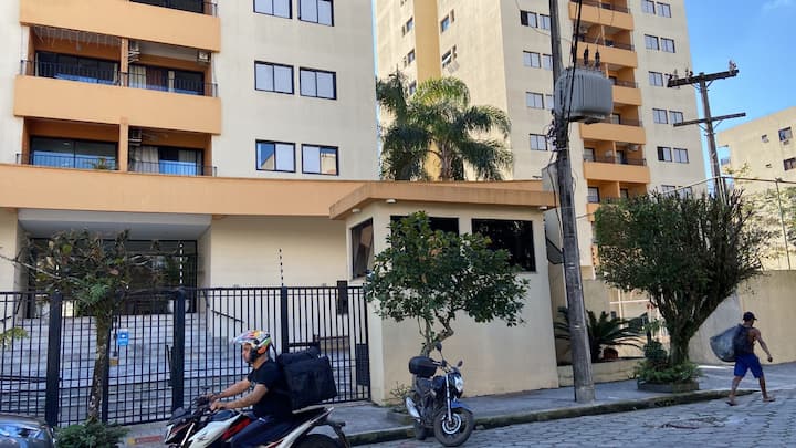 Próximo A Praia Da Enseada - Guarujá