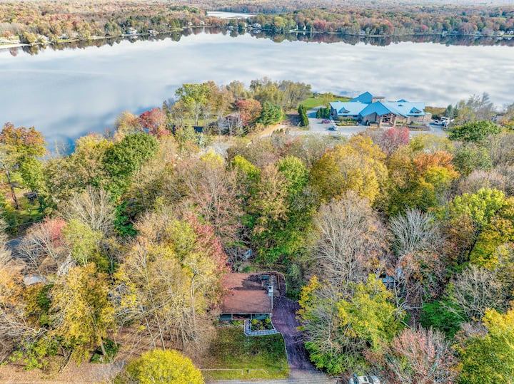 Relax In The Poconos By Arrowhead Lake, Cozy Cabin - アローヘッド・レイク, PA