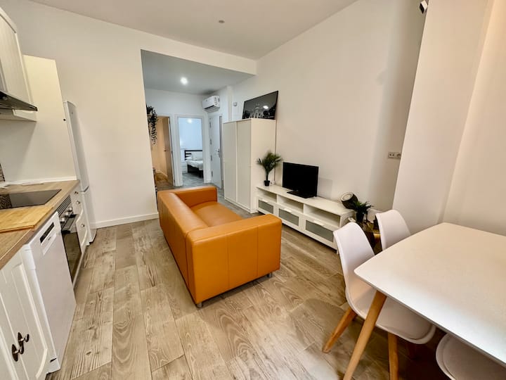 A Charming Apartment In Quintana - Madrid