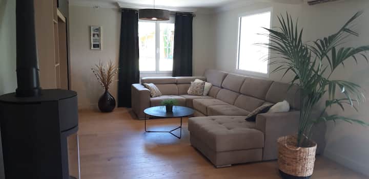 Jolie Maison Dans Le Cantal - Aurillac