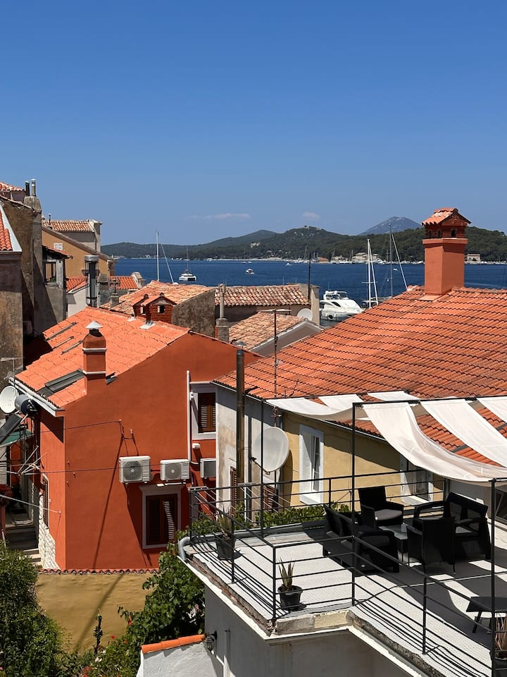 Una Apartment In Mali Lošinj - Veli Lošinj